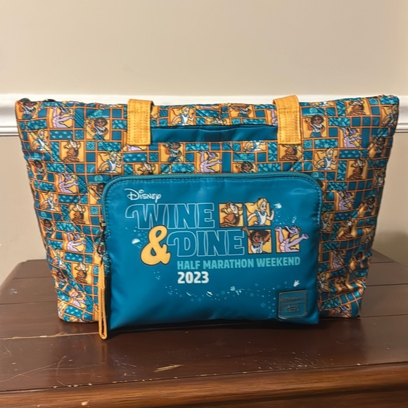 lug | Bags | Rundisney Wine Dine 223 Lug Tote Bag | Poshmark